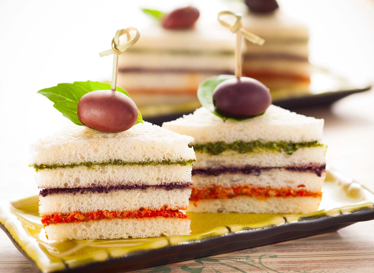 The Art of Criticism :: Published in - Criticism & Sandwich Method - os ...